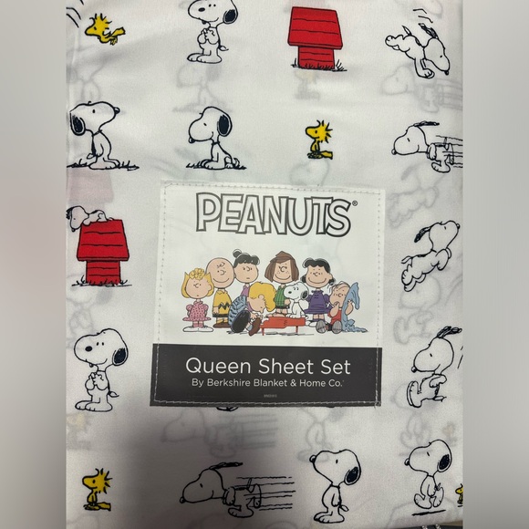 Berkshire | Bedding | Nwt Snoopy Queen Sheet Set | Poshmark
